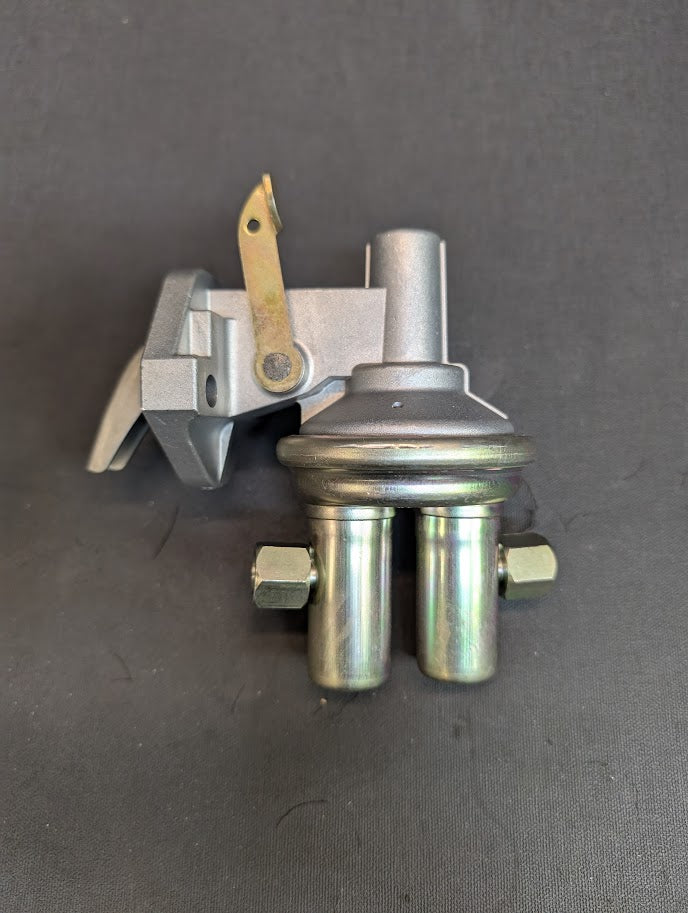 NEW JOHN DEERE 6068T FUEL TRANSFER PUMP # RE42211 – Young and Sons