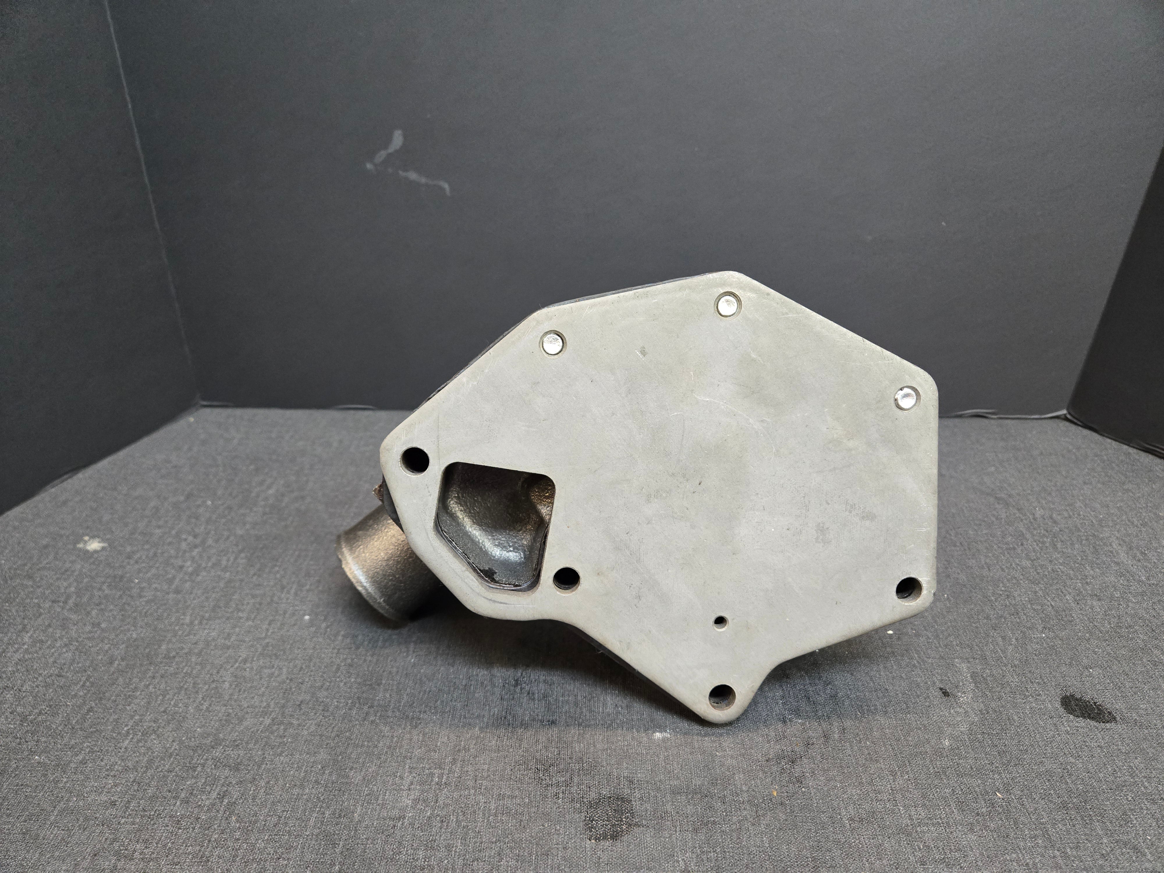 AR97708 Universal John Deere Water Pump – Young and Sons